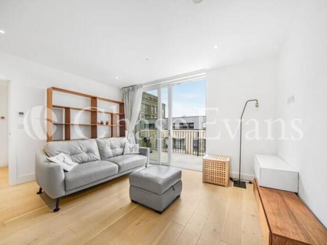 2 Bedroom Apartment Londres Greater London 99381112