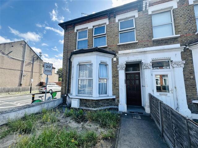 2 Bedroom Apartment Londres Greater London LS98503970