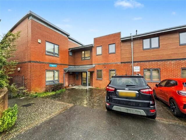 2 Bedroom Apartment Londres Greater London LS98834662