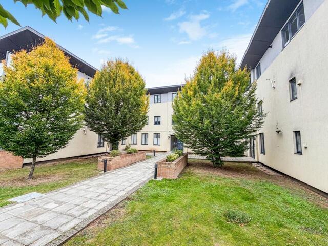 2 Bedroom Apartment Londres Greater London LS99436922