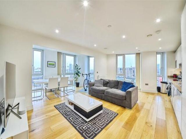 2 Bedroom Apartment Londres Greater London LS99437168