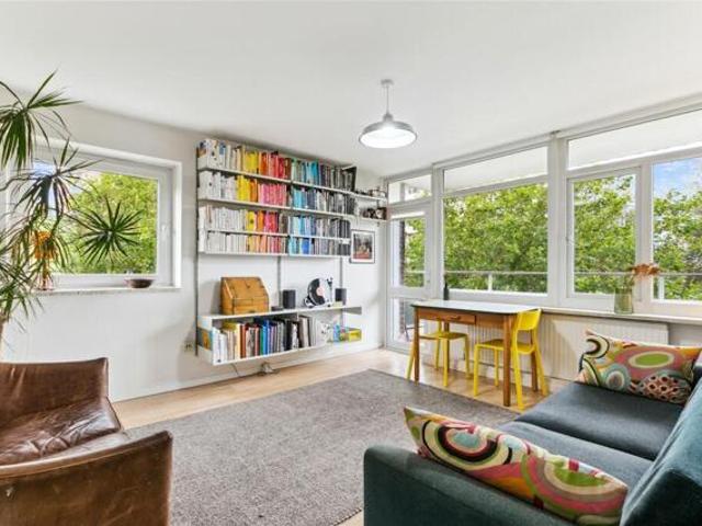 2 Bedroom Apartment Londres Greater London LS99808811