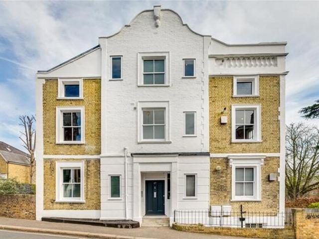2 Bedroom Apartment Londres Greater London LS100502873