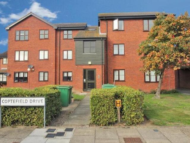 2 Bedroom Apartment Londres Greater London LS100786707