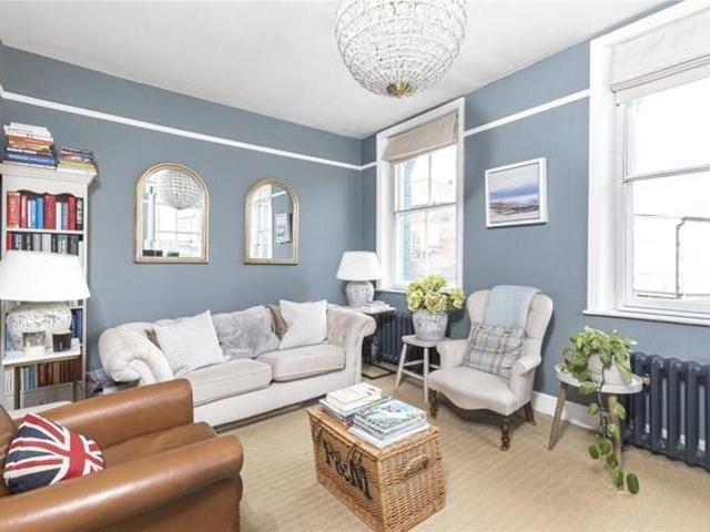 2 Bedroom Apartment Londres Greater London LS100786909