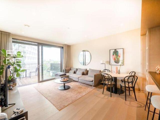 2 Bedroom Apartment Londres Greater London LS100881734