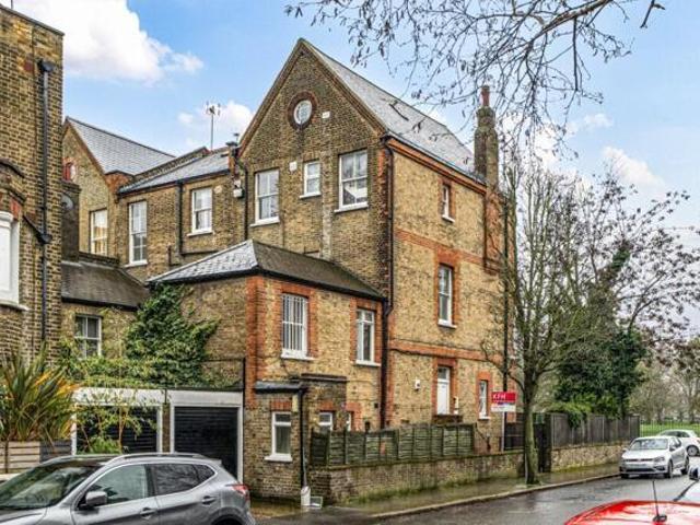 2 Bedroom Apartment Londres Greater London LS100987837