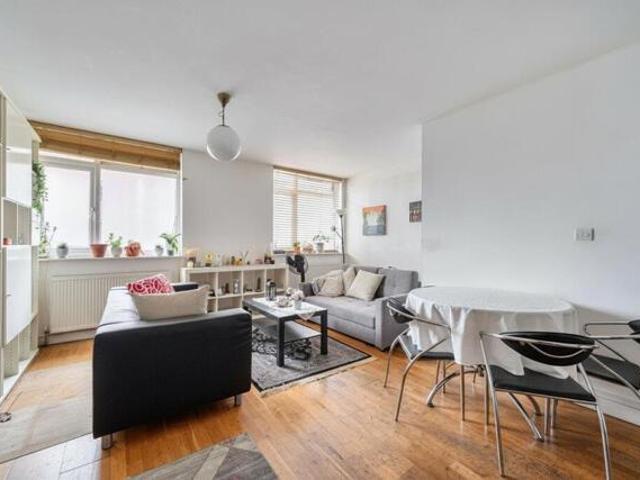 2 Bedroom Apartment Londres Greater London LS101678539