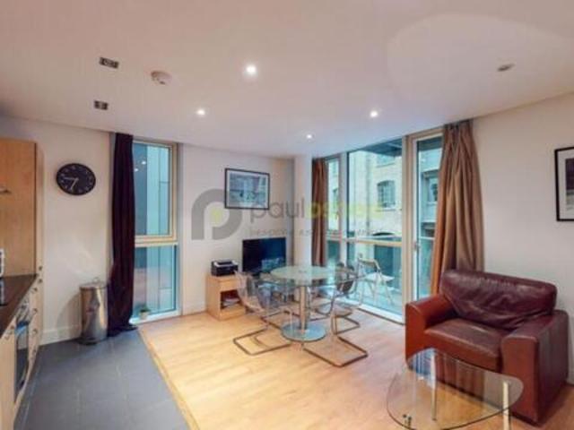 2 Bedroom Apartment Londres Greater London LS101678129