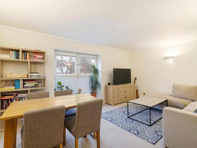 2 Bedroom Apartment Londres Greater London LS101316423