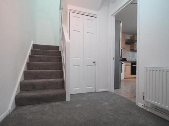 2 Bedroom Apartment Londres Westminster 100132260