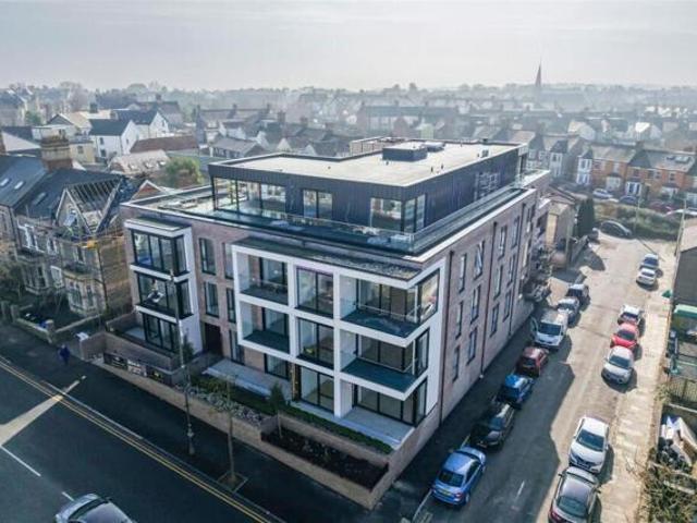 2 Bedroom Apartment Penarth Penarth 99130387