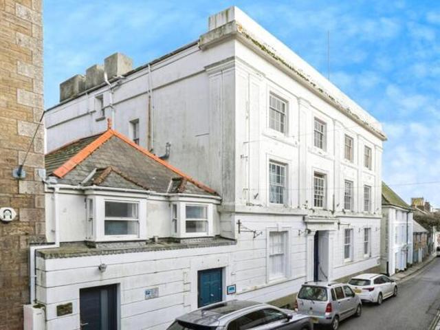 2 Bedroom Apartment Penzance Cornwall LS99571697