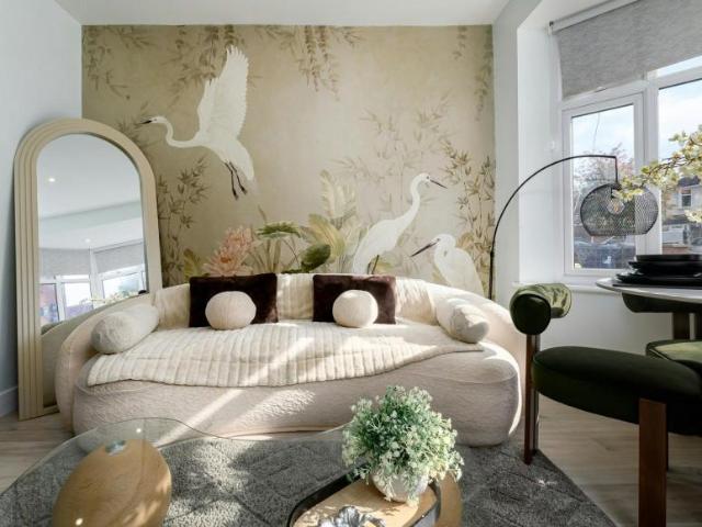 2 Bedroom Apartment Perivale Perivale 102469943