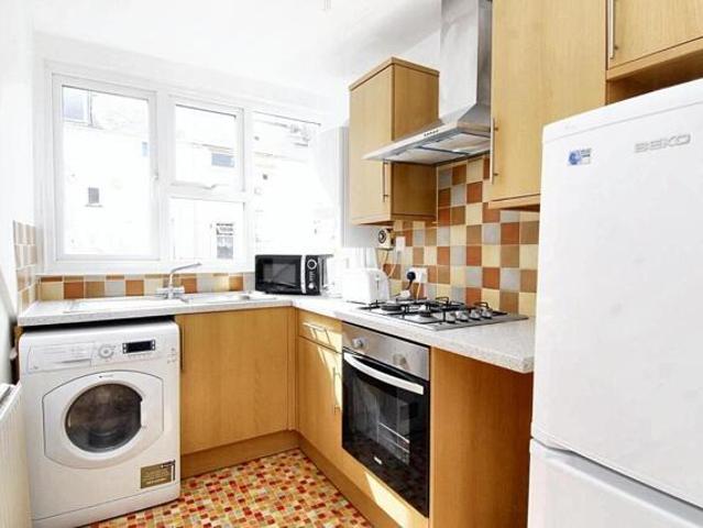 2 Bedroom Apartment Plymouth Devon 103485780