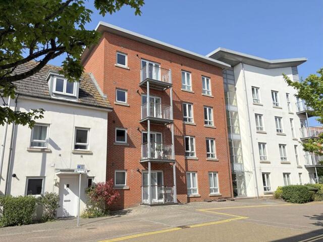 2 Bedroom Apartment Poole Poole 99344868