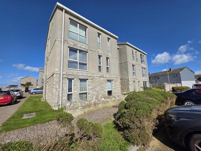 2 Bedroom Apartment Portland Dorset LS101931594