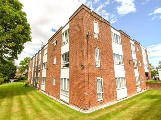 2 Bedroom Apartment Prenton Merseyside 98612682