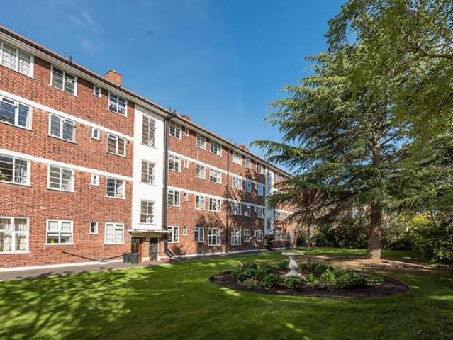 2 Bedroom Apartment Richmond Greater London 100854905