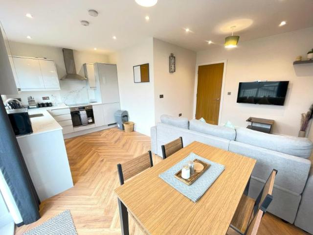 2 Bedroom Apartment Rickmansworth Rickmansworth 91784363