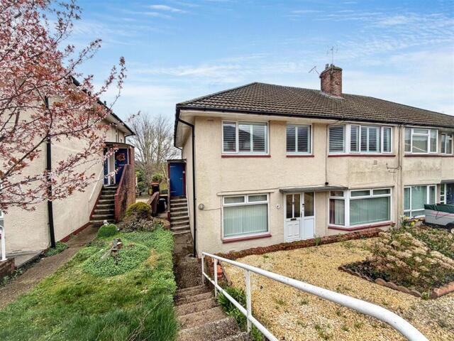 2 Bedroom Apartment Rogerstone Rogerstone 101316395