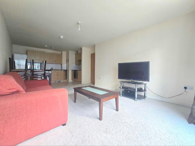 2 Bedroom Apartment, Station Approach, Epsom