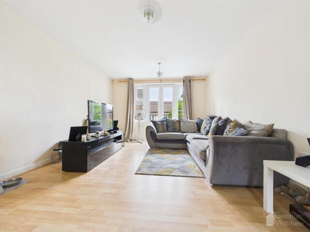2 Bedroom Apartment Stevenage Hertfordshire LS99736025