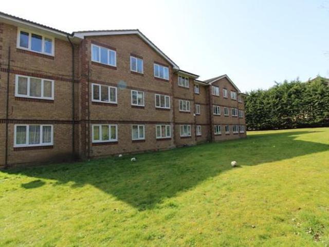 2 Bedroom Apartment Stevenage Hertfordshire LS99161761