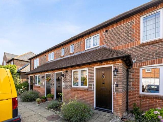 2 Bedroom Apartment Steyning West Sussex LS98386642