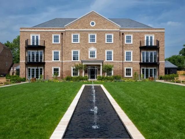 2 Bedroom Apartment Surrey Hills Cranleigh LS103031877