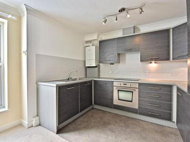 2 Bedroom Apartment Surrey Surrey LS100158473