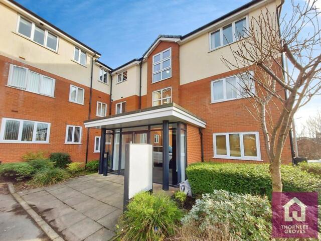 2 Bedroom Apartment Swinton Salford 100398350