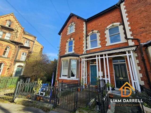 2 Bedroom Apartment Scarborough North Yorkshire 101025302
