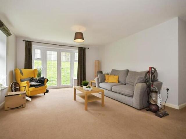 2 Bedroom Apartment Sheffield Barnsley LS101996036