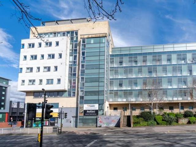 2 Bedroom Apartment Sheffield Sheffield 100786860