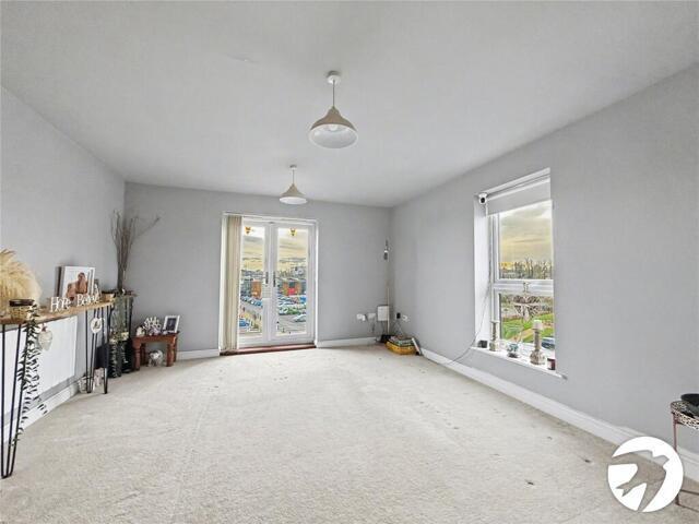 2 Bedroom Apartment Sittingbourne Kent LS101796974