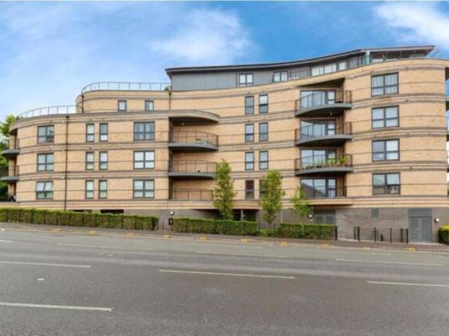 2 Bedroom Apartment Slough Slough 101168313