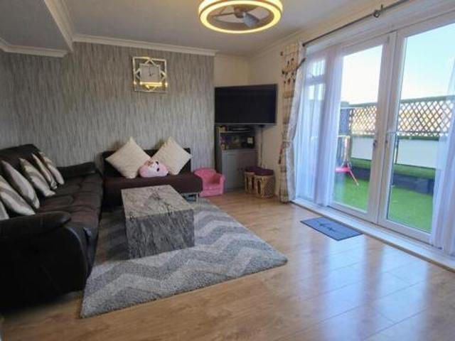 2 Bedroom Apartment South Ockendon Thurrock 100855257