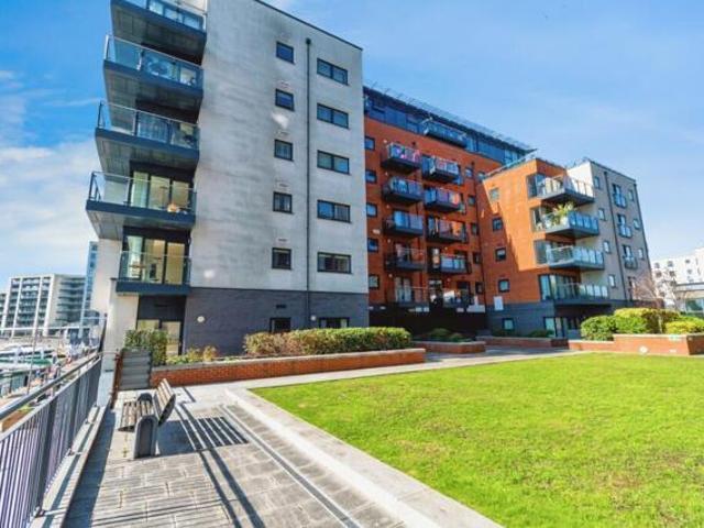2 Bedroom Apartment Southampton Southampton LS99688334