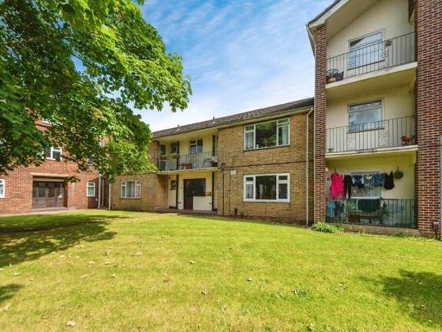 2 Bedroom Apartment Southampton Southampton LS99926087