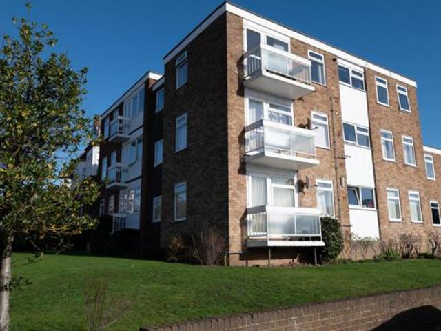 2 Bedroom Apartment Southend On Sea Southend on Sea LS99986328