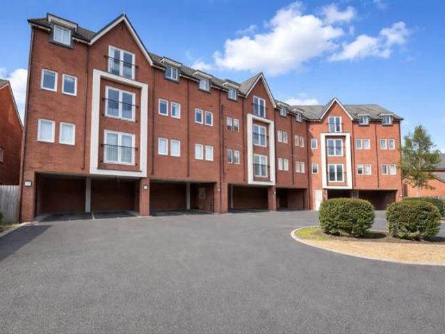 2 Bedroom Apartment Southport Sefton 98864763