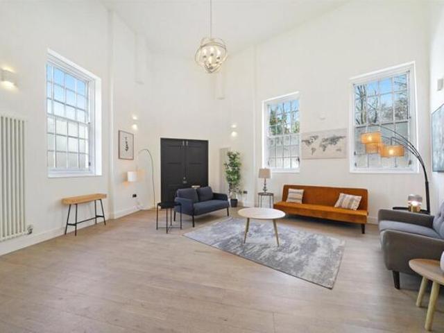 2 Bedroom Apartment Tadworth Surrey LS101025885