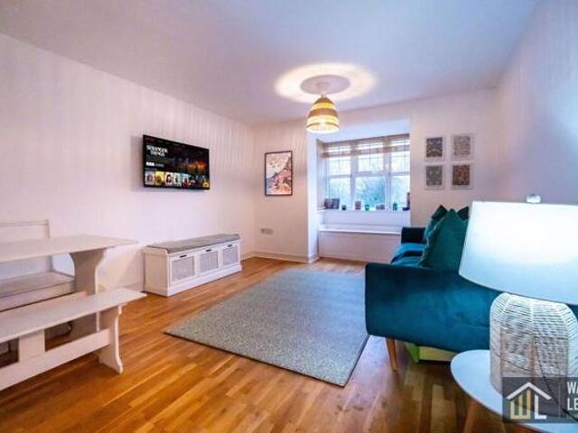 2 Bedroom Apartment The Vale Of Glamorgan The Vale Of Glamorgan LS98765900