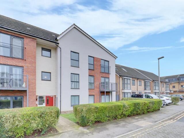 2 Bedroom Apartment Thurrockc Thurrock 100733619