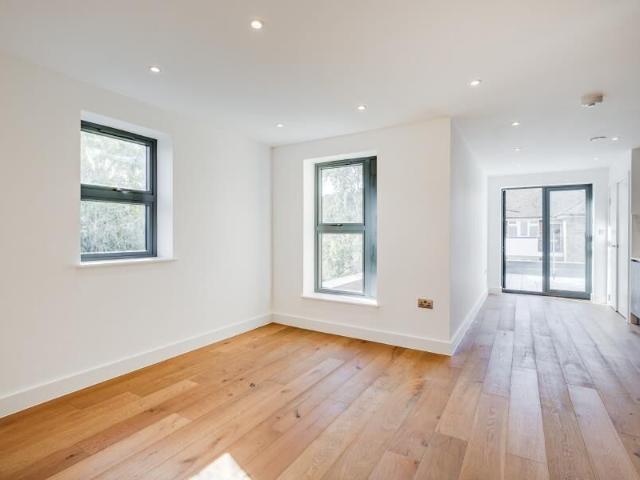 2 Bedroom Apartment To Let