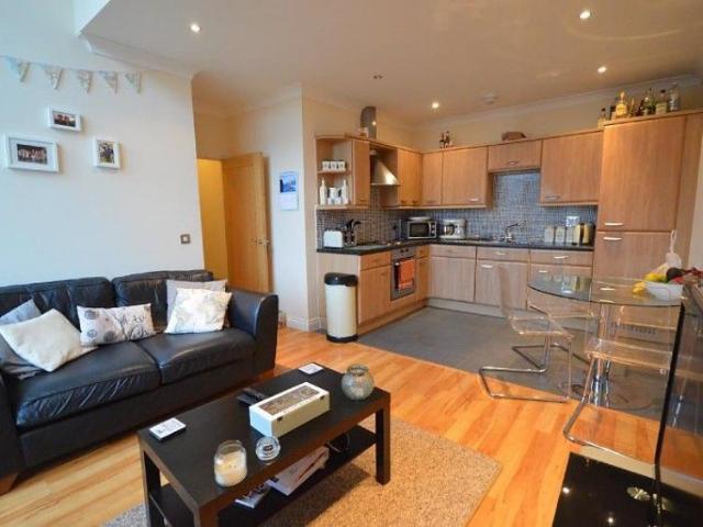 2 Bedroom Apartment To Let