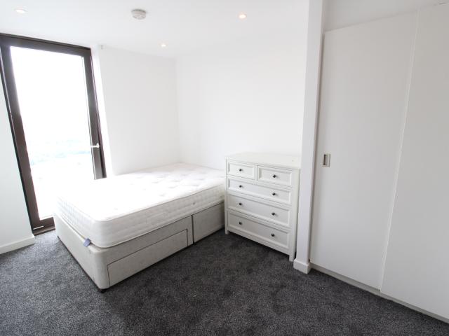 2 Bedroom Apartment to Let