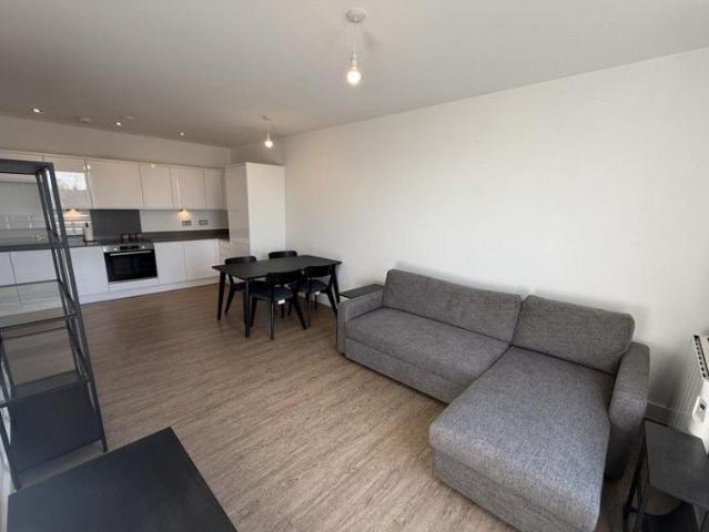 2 Bedroom Apartment Available Arranging tenancy