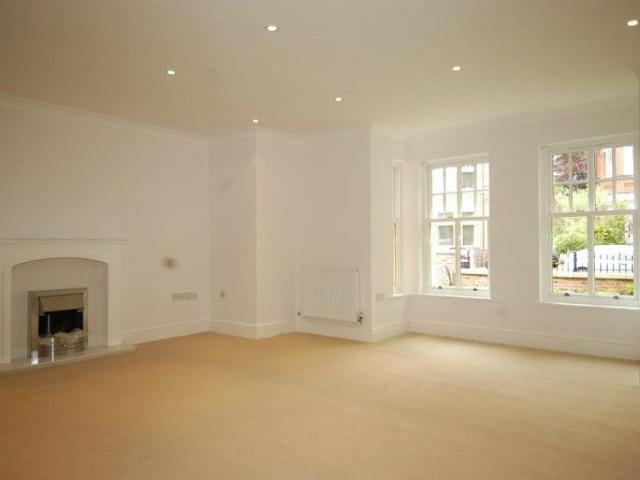 2 Bedroom Apartment To Let